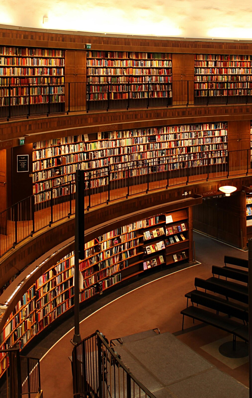 Largest Personal Library In The World